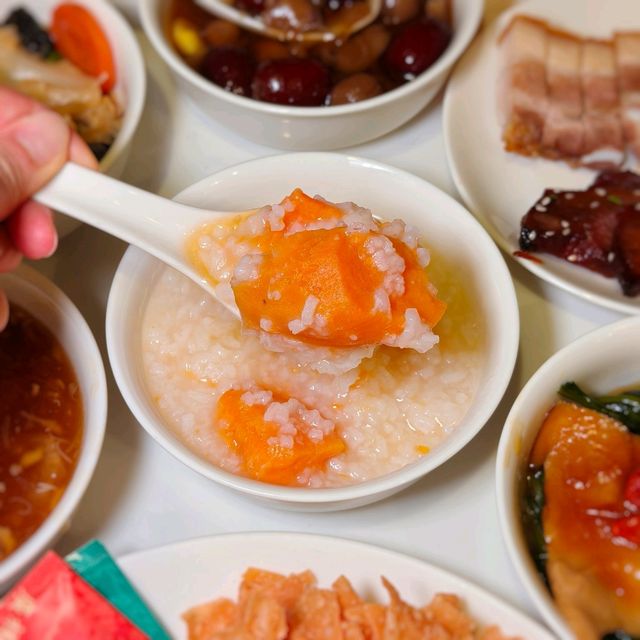 CNY buffet at Holiday Inn Express & Suites Singapore Novena | Trip.com ...