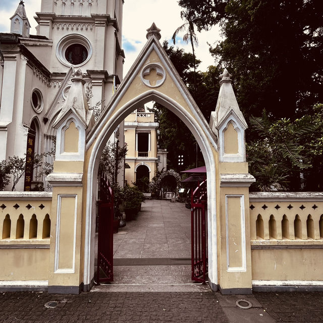 Solo in a Quiet Chapel: The Church of Our Lady of Lourdes, Shamian ...