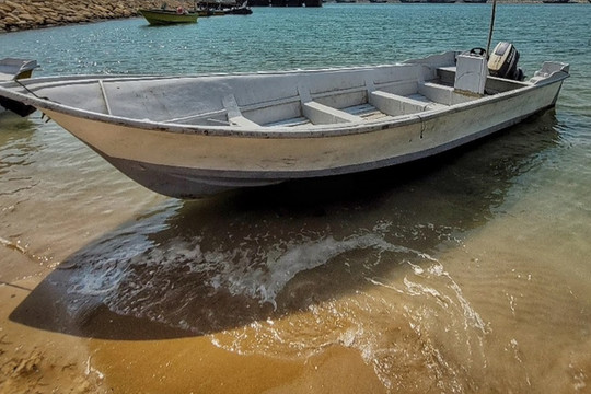 Assalouyeh coastline | Trip.com Asaloyeh