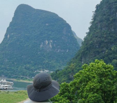 I love the hotel next to Yangshuo West Street, Lianpu Leisure Cultural ...