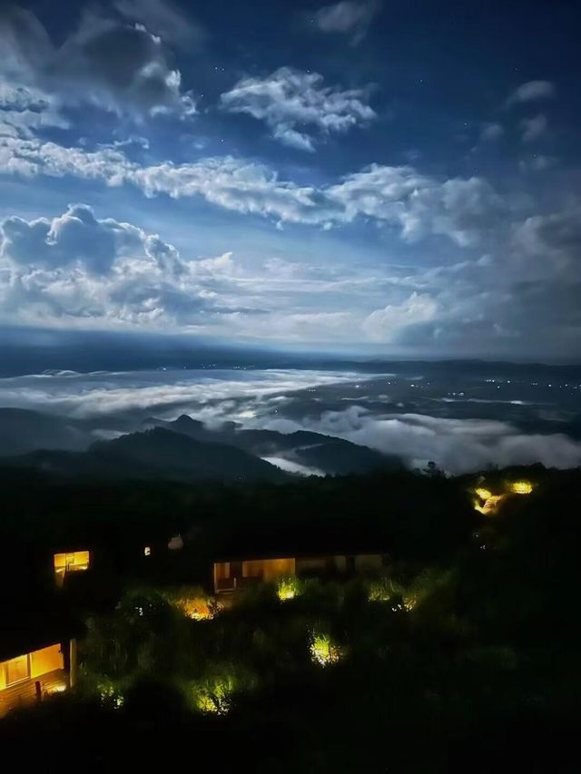 The skyland hidden in the mountains, Guizhou's treasures, is a simple ...