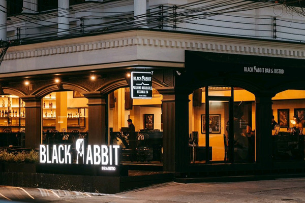 Black Rabbit Bar & Bistro | Trip.com กรุงเทพฯ