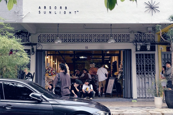 Absorb Sunlight Cafe | Trip.com Kuala Lumpur