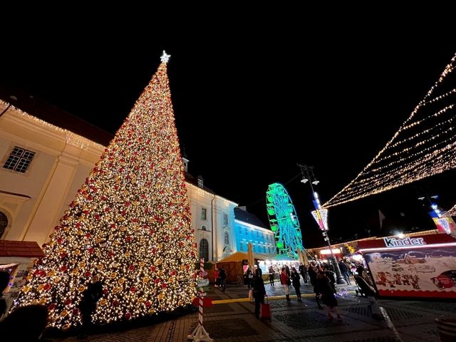 🇷🇴 Sibiu Christmas Market: A Magical Winter Wonderland in Romania ...