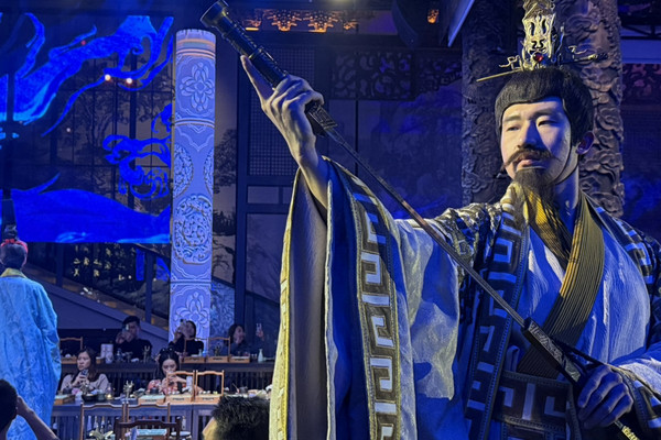 An Evening to Remember at ShuYanFu Dinner Show in Chengdu 🌟 | Trip.com ...