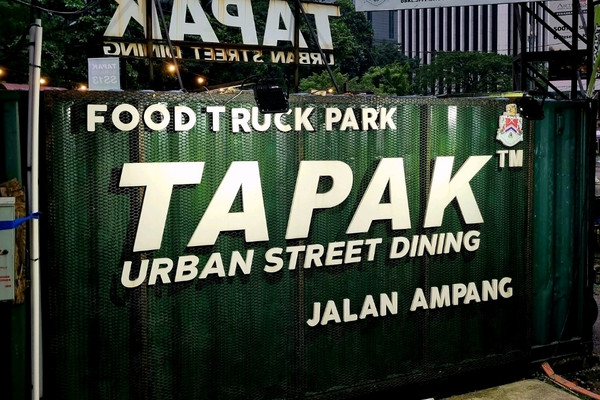 Truck food ย่าน KLCC แนวฮิปๆ | Trip.com กัวลาลัมเปอร์