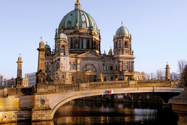 Berlin: Where History Meets Modern Life 🇩🇪 | Trip.com Berlin