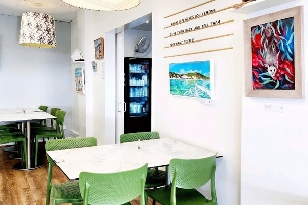 🇦🇺 Popular Cafe in Sandgate, Brisbane, QLD, Australia | Trip.com Sandgate