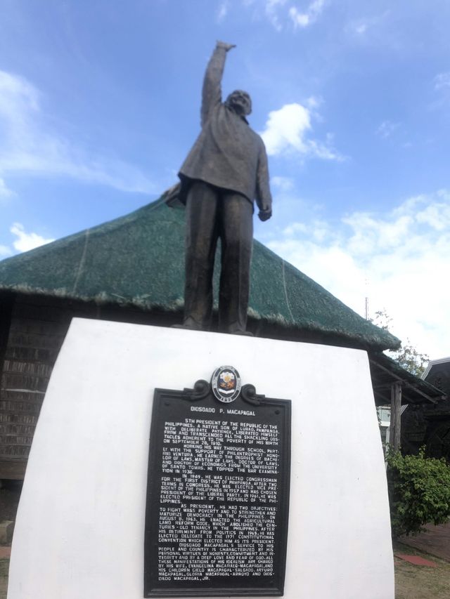 Diosdado Macapagal Historical Marker | Trip.com Lubao