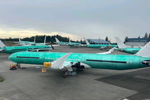 Boeing Factory Tour (Everett, USA) | Trip.com Paine Field-Lake Stickney