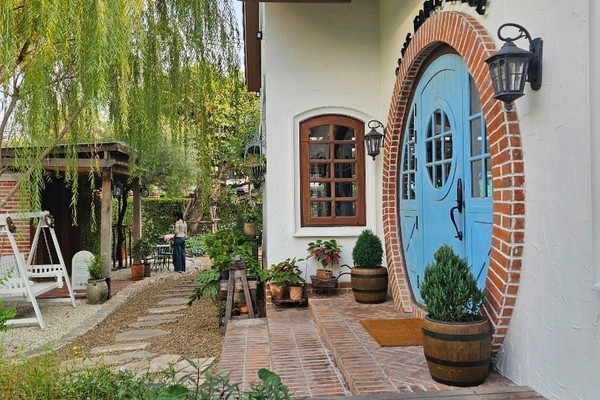 Blue Fable House | Bkk | Trip.com ตำบล สำโรงเหนือ