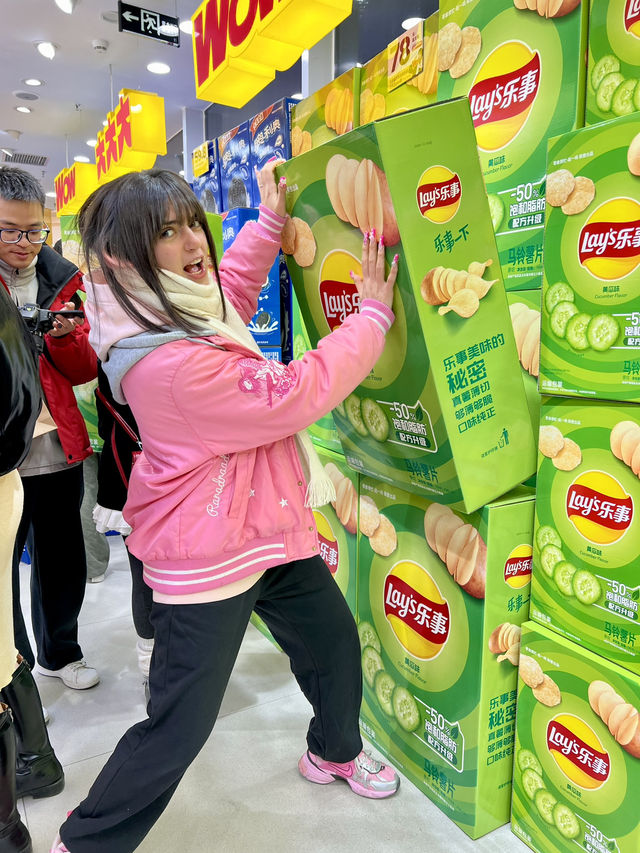 I thought this giant snack supermarket in Changsha was fake… until I ...