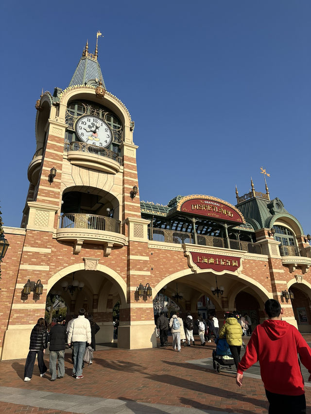 Spent the day at Shanghai Disn | Trip.com Shanghai