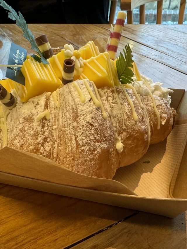 Hyuga Cafe & Bakery (BTS theme cafe) 🇰🇷 | Trip.com Seoul