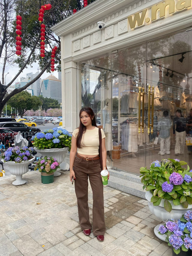 👗 W. Management เซี่ยงไฮ้ | Trip.com เซี่ยงไฮ้