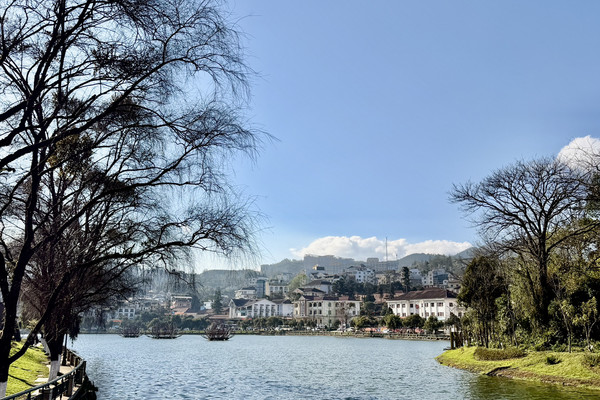 A leisurely stroll through Sapa Lake in Vietnam | Trip.com TT. Sa Pa