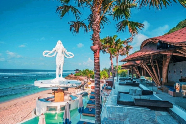 🏖️ Fun Day at Tropical Temptation Beach Club | Trip.com Bali