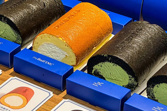 theRoll’ING – The King of Dessert Rolls with the Longest Lines in GZ ...