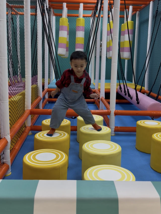 Kid's Box Jumbo & Molly Fantasy | 트립닷컴 Pathum Wan