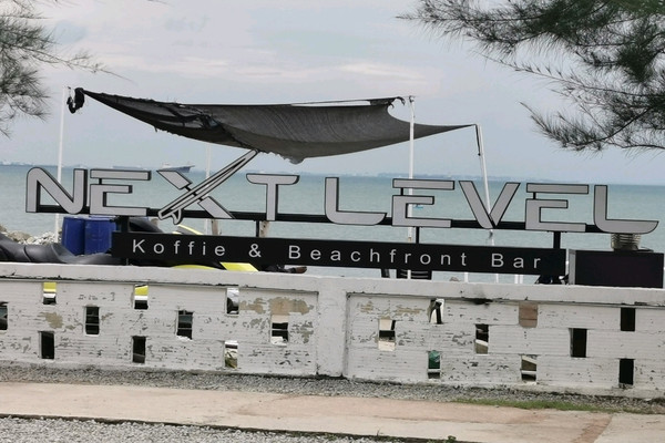 Next Level Koffie & Beachfront Bar | Trip.com