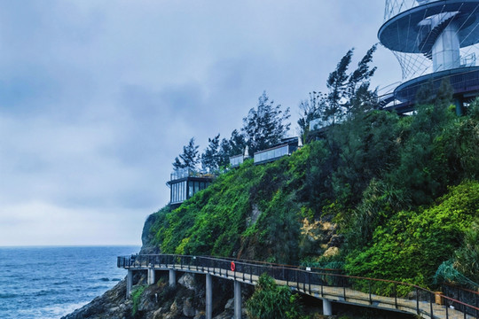 Huidong's Shuangyue Bay, the newly opened Sunrise Salt Crystal Hotel ...