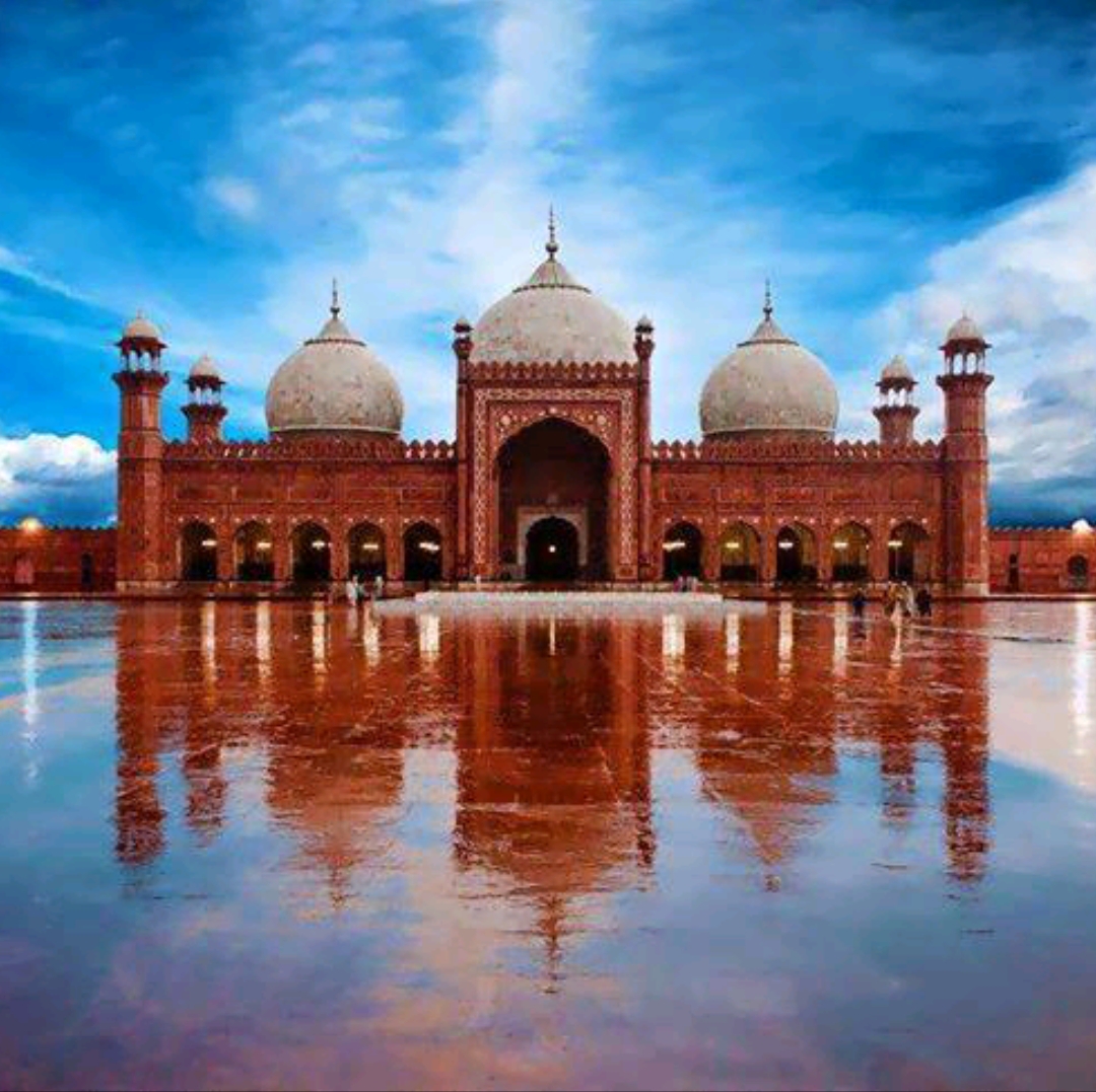 Badshahi Masjid