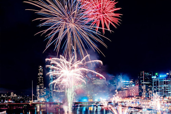 Comprehensive Guide to Darling Harbour Fireworks Show in Sydney | Trip ...