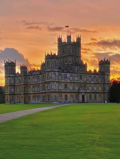Highclere Castle Wallpaper
