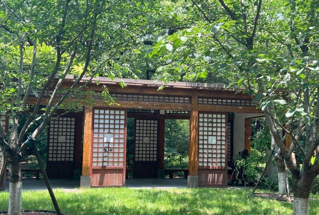 Fuxing Island is located in the southeastern part of Yangpu District ...