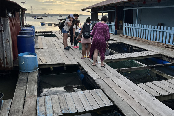 Seafood on the kelong | Trip.com Bandar Penawar
