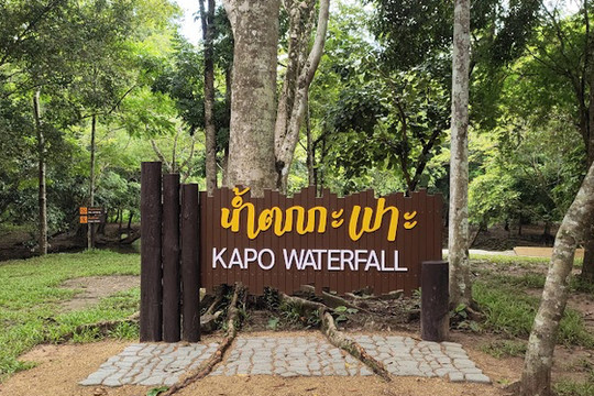 Kapao Waterfall. | Trip.com Hong Charoen
