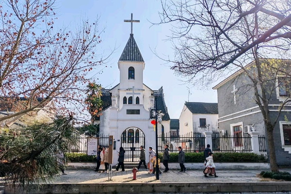 Catholic Church: A Blend of Eastern and Western Architecture | Trip.com ...