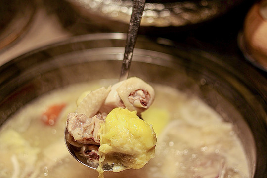 Xiamen has it too!! The super popular coconut chicken from Shenzhen ...