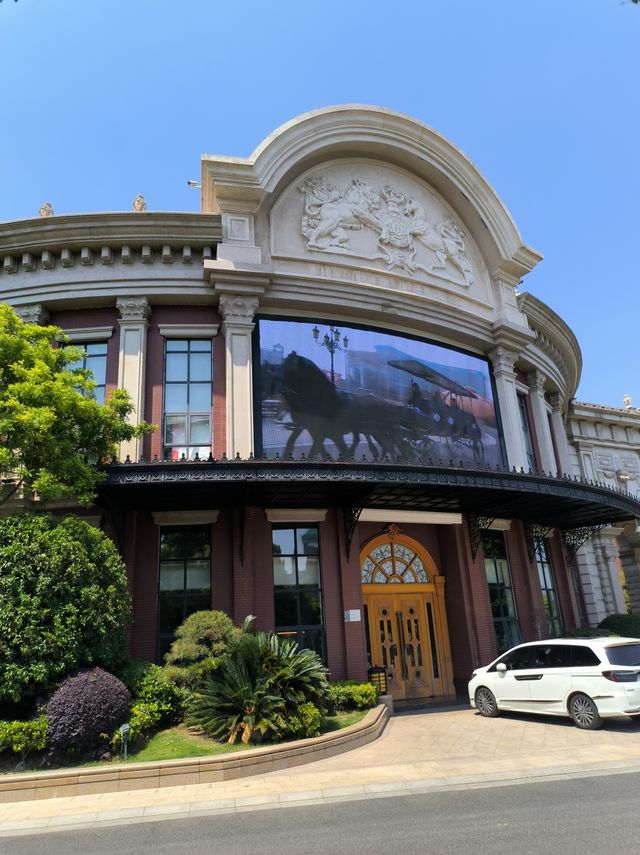 Explore Pegasus Water City｜Admire the European Neoclassical ...