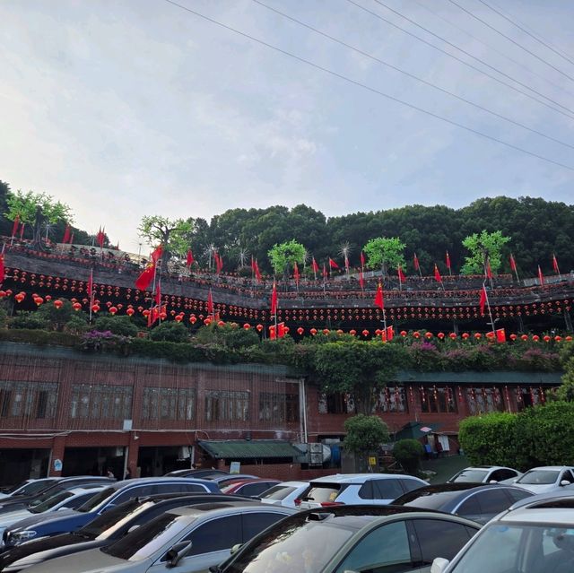 The Guinness World Record Hotpot: Is Pipa Yuan Actually Worth the Hype ...