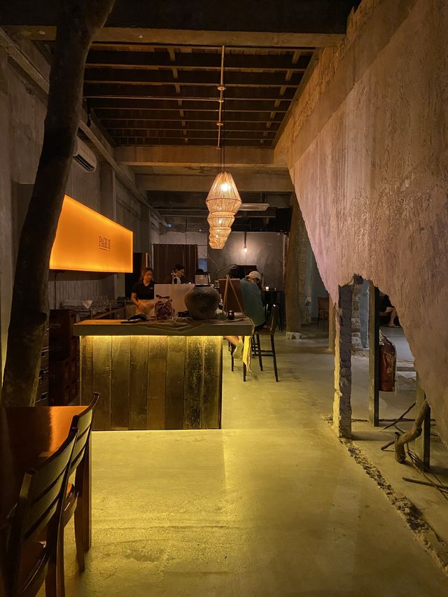 Chill and Laid Back Bar in Penang 🇲🇾 | Trip.com Penang