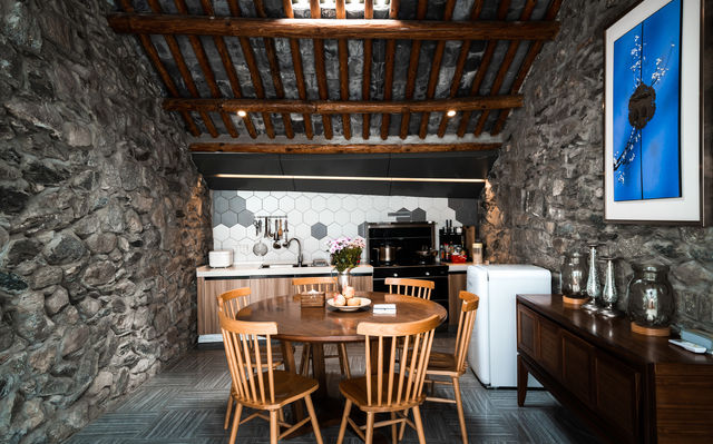 Dali Ancient Town 300 sqm Independent Traditional Chinese Courtyard ...