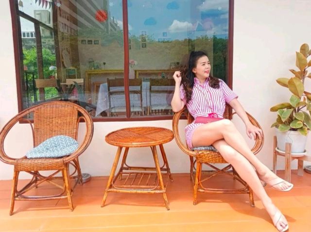 Yasuk Toasted Bread (ยาสุข ขนมปังปิ้งบ้านคุณตา) | Trip.com นครปฐม