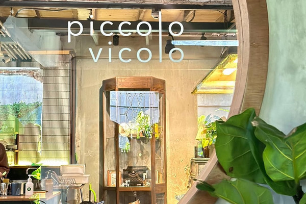 จิบกาแฟร้านชิคๆ Piccolo Vicolo Café 🥤 | Trip.com กรุงเทพฯ