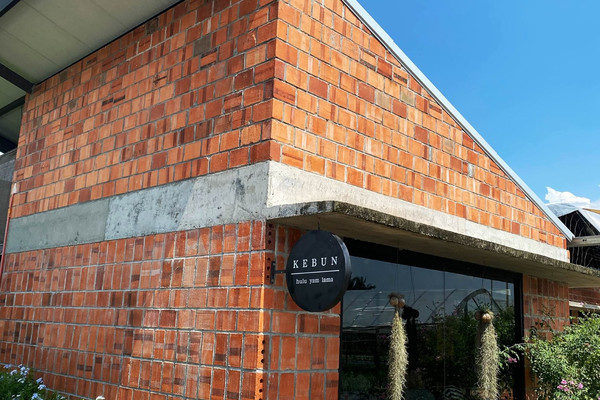 Organic vege farm with a HOHO cafe 🥒🌱🥑 | Trip.com Hulu Selangor