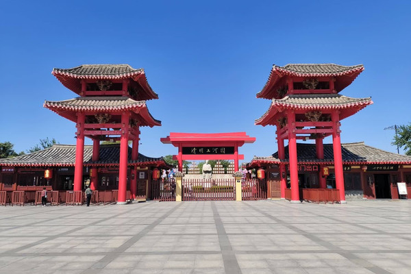 Kaifeng Qingming Riverside Park (Part 1) | Trip.com Kaifeng