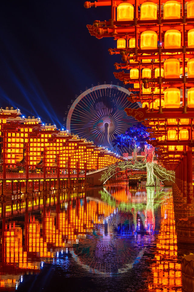 Travel through a millennium of prosperity! The New Year atmosphere in ...
