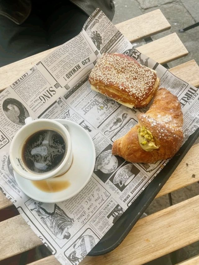 GREAT SMALL CAFÉ FOR BREAKFAST. | Trip.com Venice