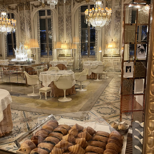 Breakfast at Le Meurice Paris | Trip.com Paris