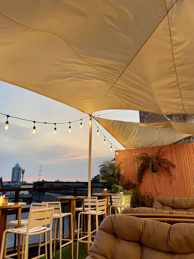 Magpie Bar | Trip.com Phuket