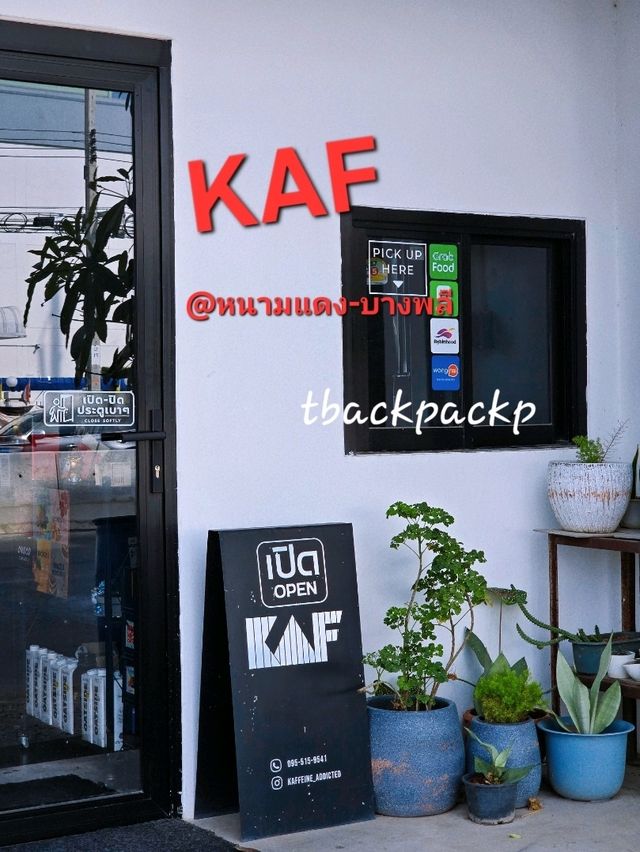 KAF Cafe มินิมอล กาแฟดี ชาไทยได้ ตามมาเลยนะ📍 | Trip.com จังหวัดสมุทรปราการ