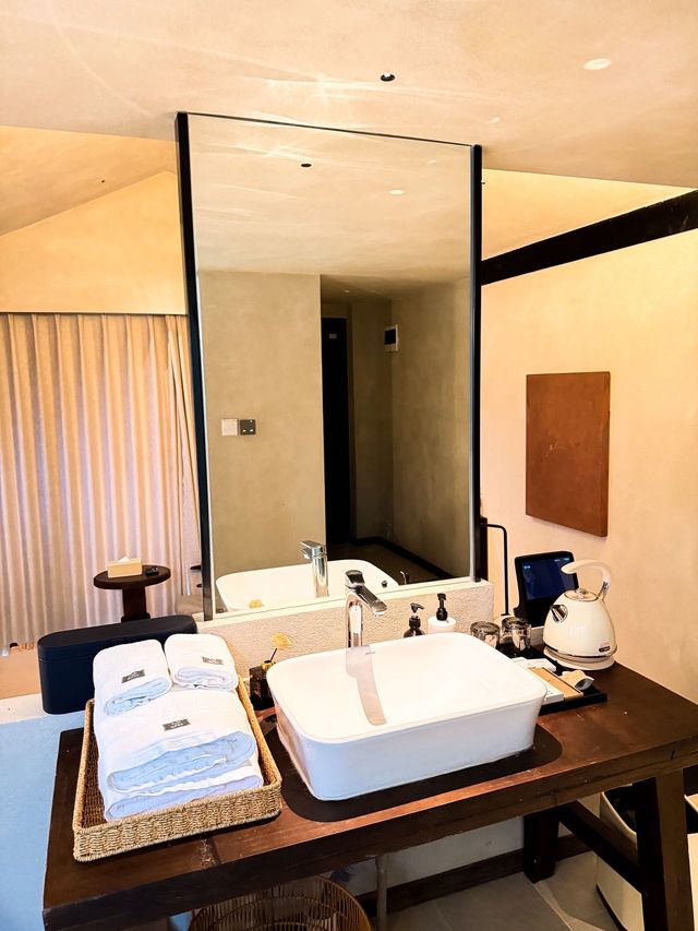 Staying at this place in Shangri-La means you really don’t have to wake ...