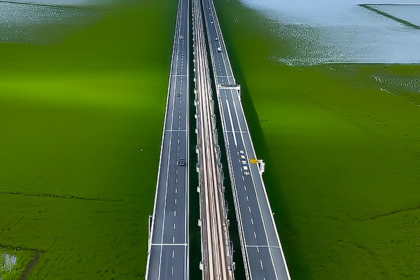 Nanjing Sky City Shijiu Lake | Experience the sea train in Hayao ...