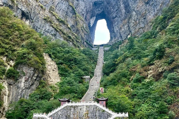 Three-day travel guide to Zhangjiajie Wulingyuan Scenic Area | Trip.com ...