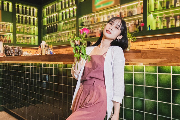 ร้านนั่งชิลล์ แฮงค์เอาท์ @THAY Nimman เชียงใหม่ | Trip.com เชียงใหม่